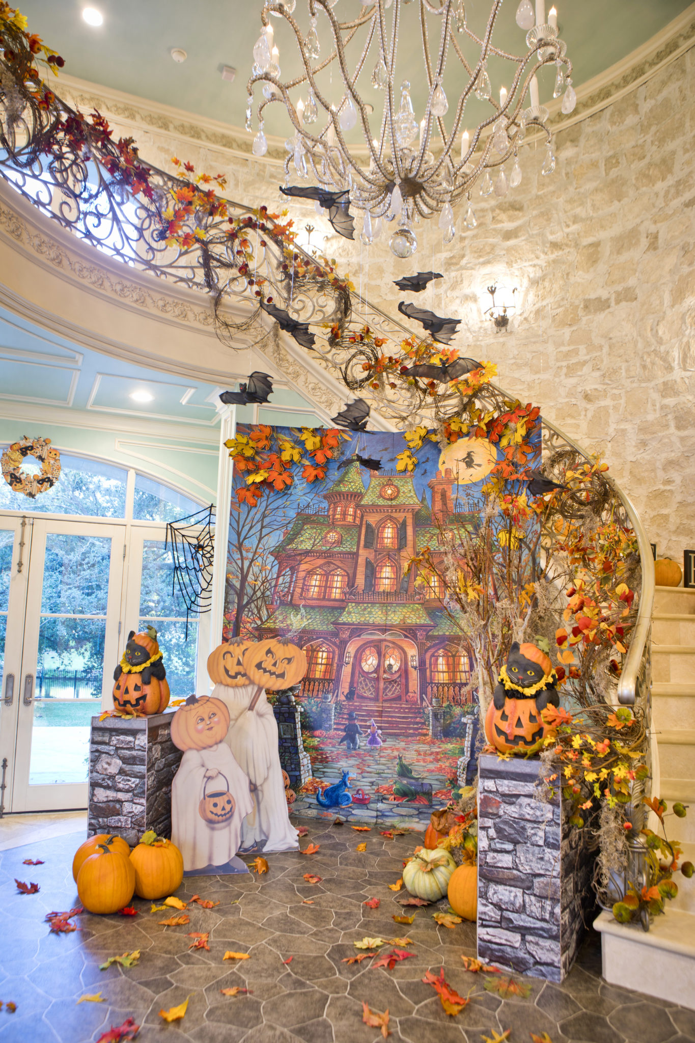 Happy Halloween Decor! Come On Inside!! | Turtle Creek Lane